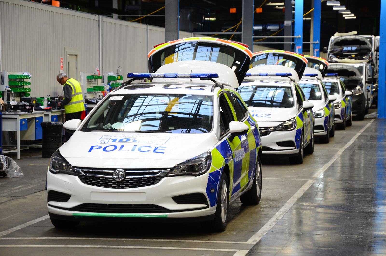 vauxhall-police-cars-luton-1 – Le conseil du PECO